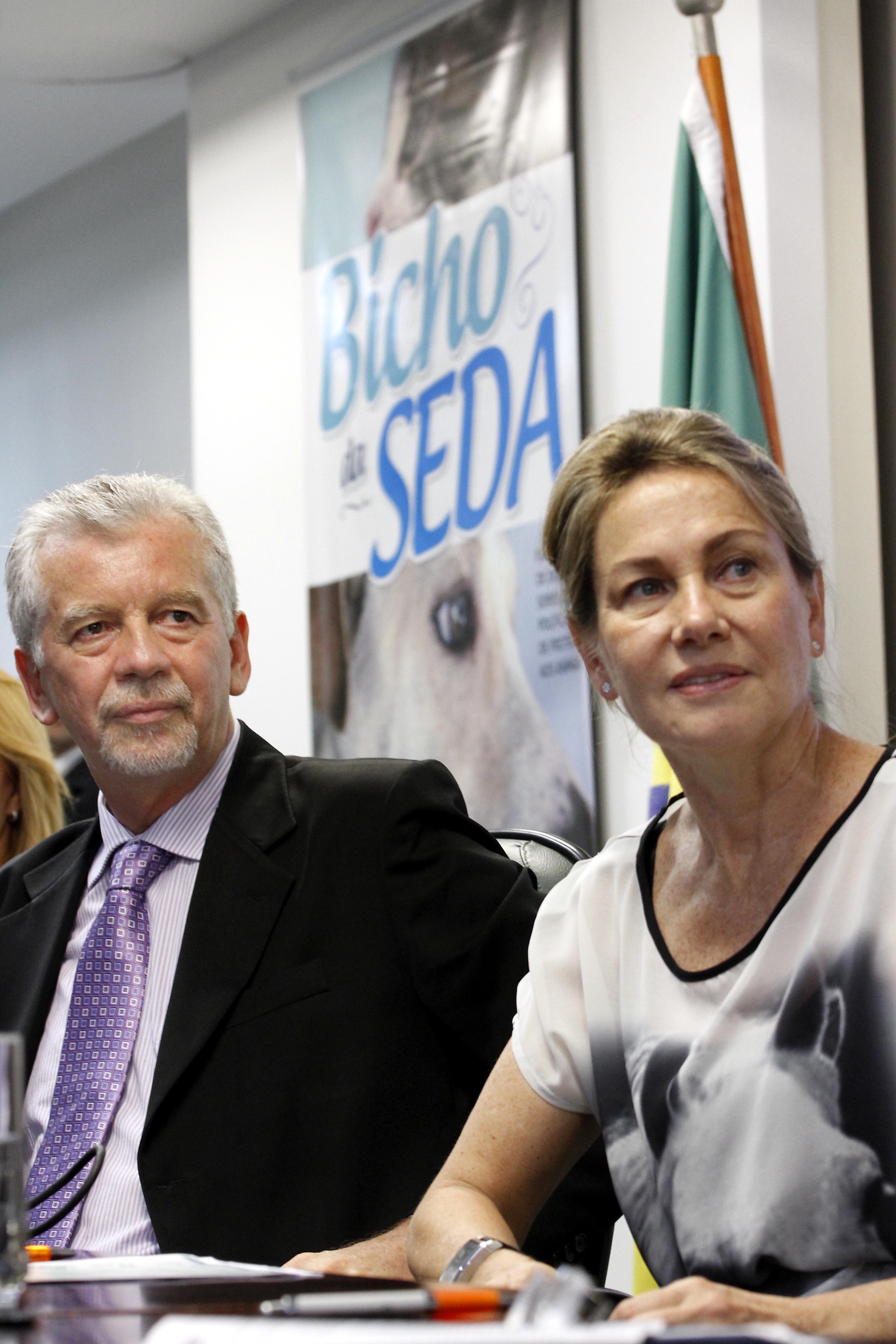 Construção da Unidade de Saúde Animal é prioridade da secretária Regina ...